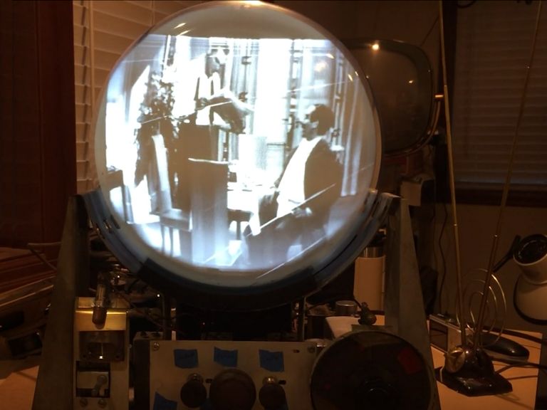 DuMont Model RA-102 Clifton Television (1947)